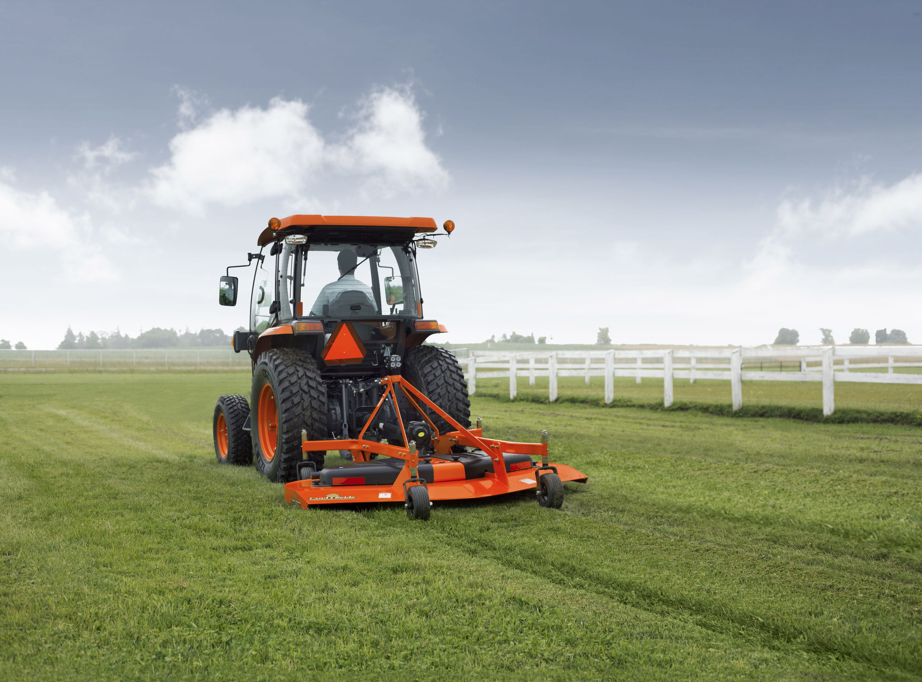 FDR25 SERIES GROOMING MOWERS - Fuller Tractor